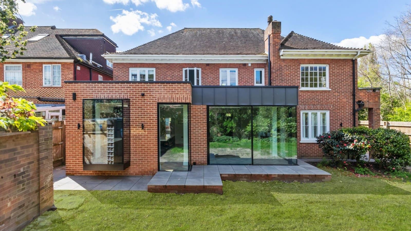 Oriel Windows - Architectural & Structural Glazing - Fluid Glass